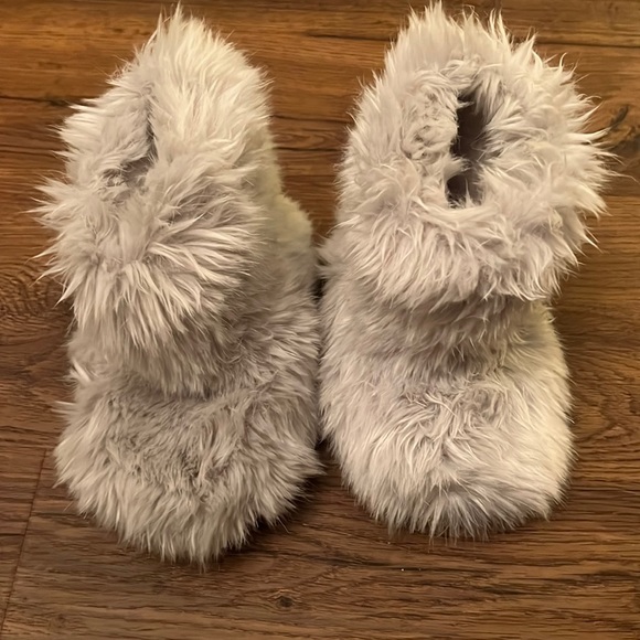 Restoration Hardware | Shoes | Restoration Hardware Baby Child Booties ...